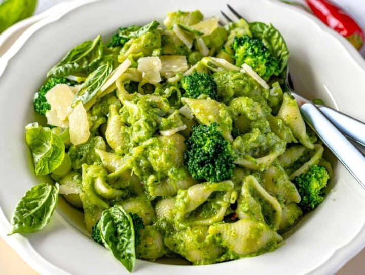 Creamy Broccoli Pasta with Garlic and Parmesan | Hilltop Recipes